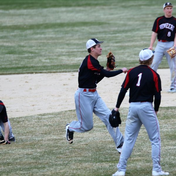 SFMSports High School / Pierz Pioneers vs Royalton Royals Baseball 2017