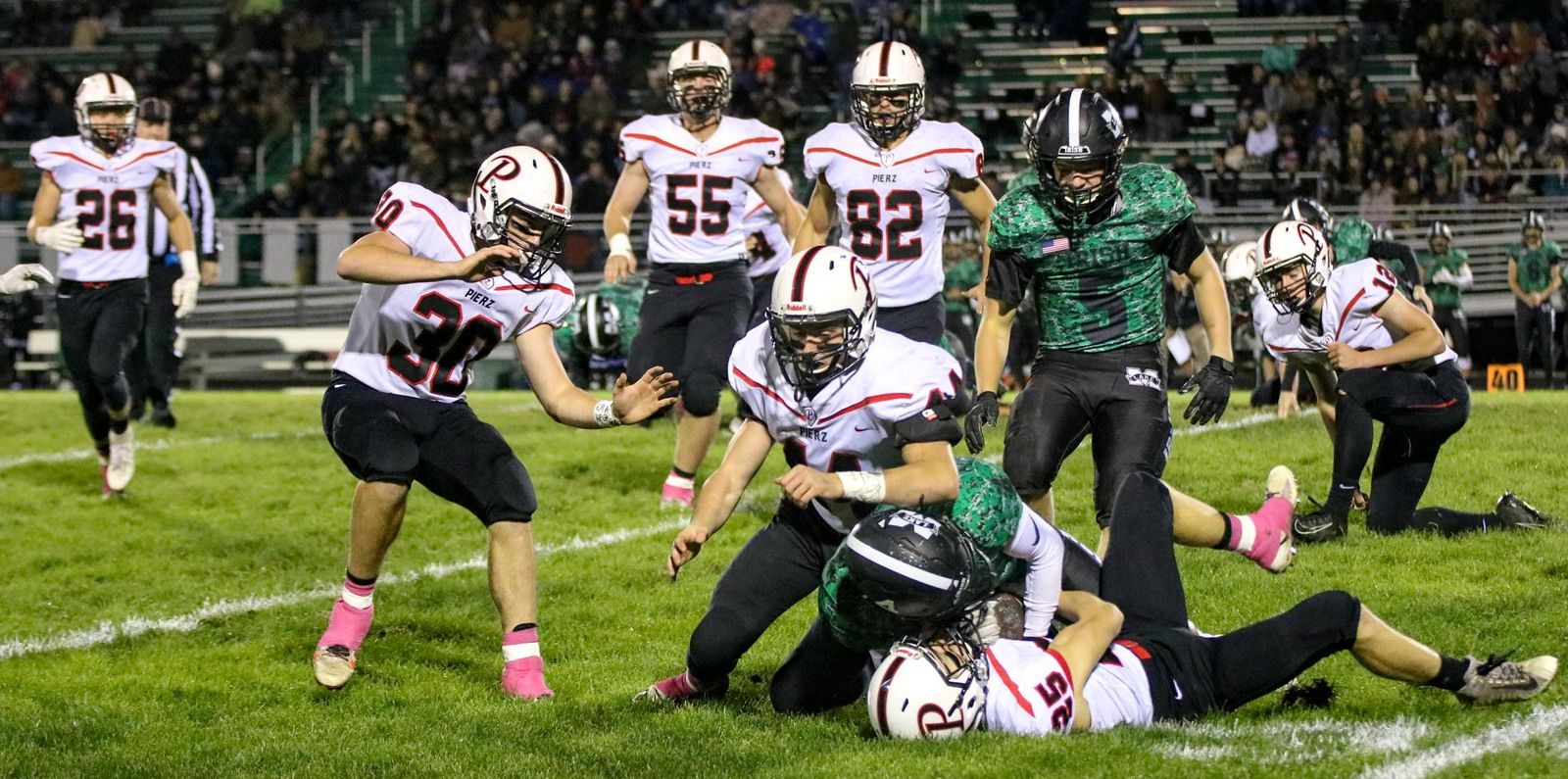SFMSports High School / Pierz Pioneers vs Maple Lake Irish Football 2019