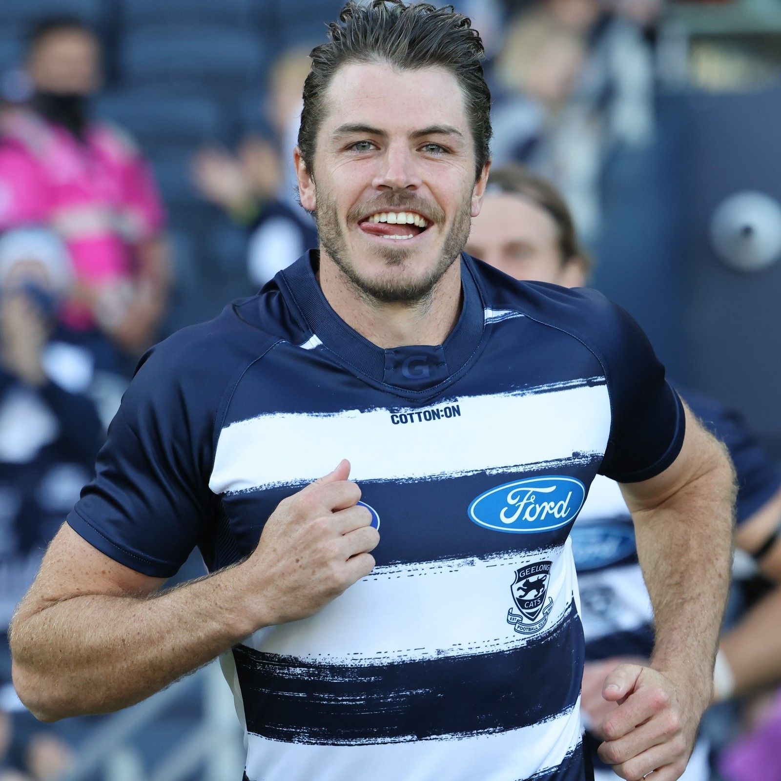 K rock Football / Cats' K rock Takeover (Departure Lounge) - Isaac Smith