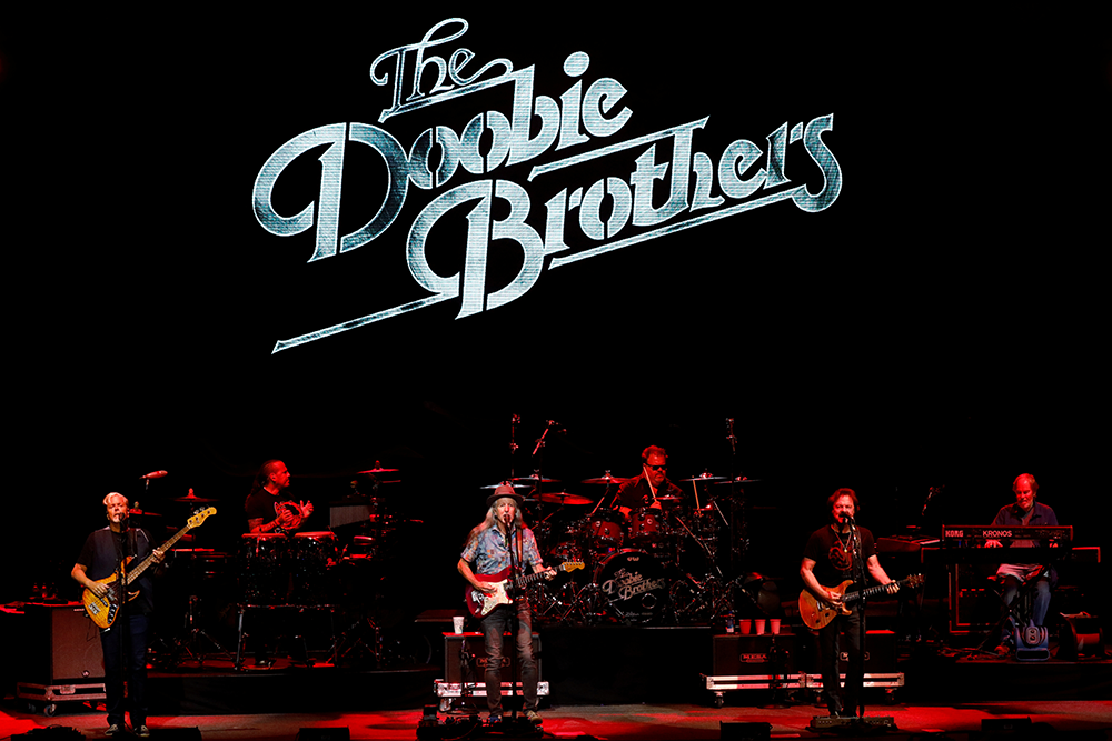 Chaz & AJ In The Morning / Pod Pick: Tom Johnston And Michael McDonald ...