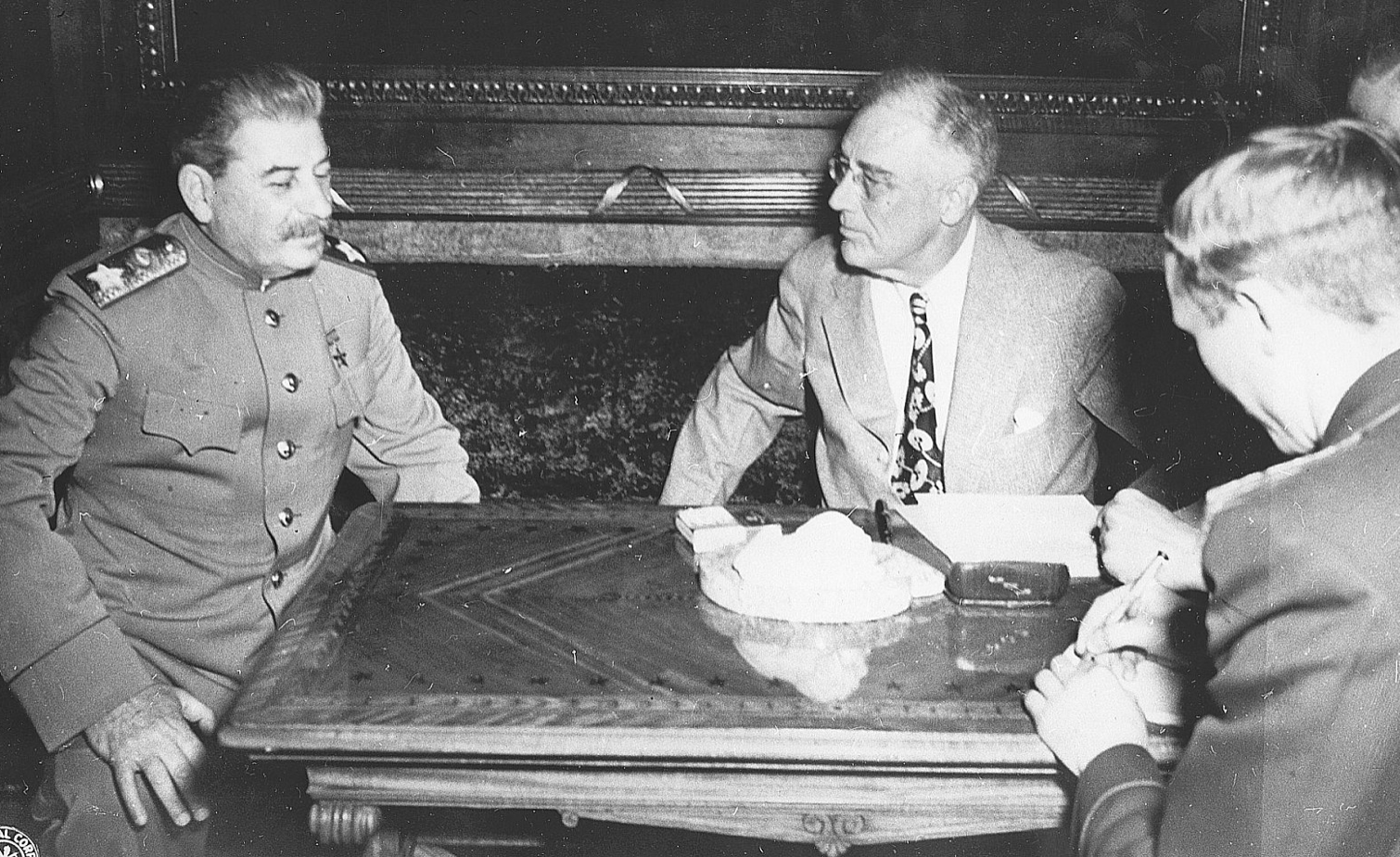 The John Batchelor Show / 8/8: (Mutiny like Progozhin and Surovikin was ...