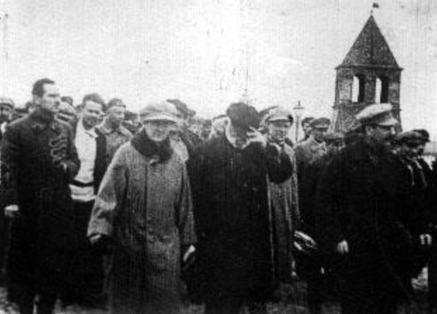 The John Batchelor Show / PUTIN ALONE DICTATED THE WAR: 3/8: The Russo-Ukrainian War: The Return ...