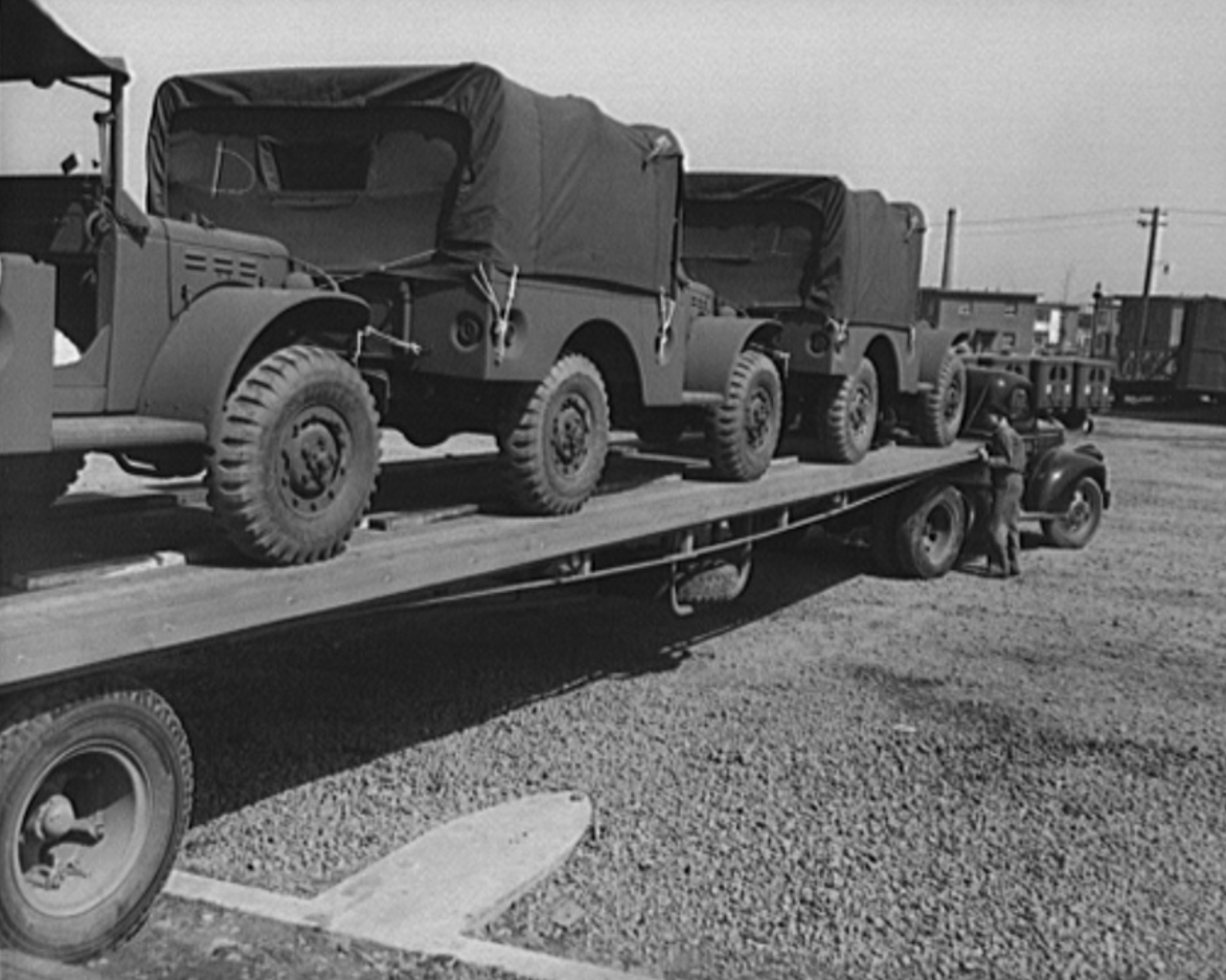 The John Batchelor Show / PREVIEW: TARIFFS: TRUMP: HARRIS Conversation ...